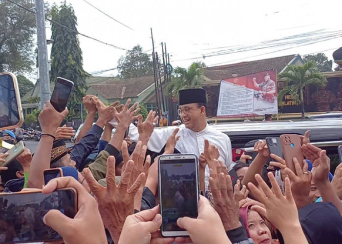 Anies Baswedan Dihadang Ratusan Warga Purworejo